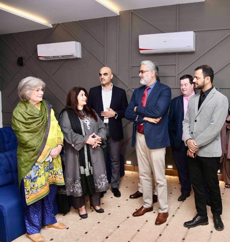 Honorable Chairperson Mrs. Nasreen Kasuri’s visit – BCP Multan Campus