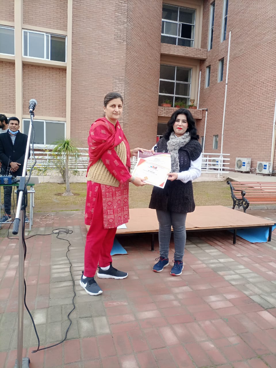 Teachers and staff appreciation at BSS-BEI! – Beaconhouse Bahria ...